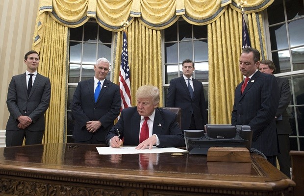 Going For Gold: Donald Trump, Louis XIV, and Interior Design. – Robert ...